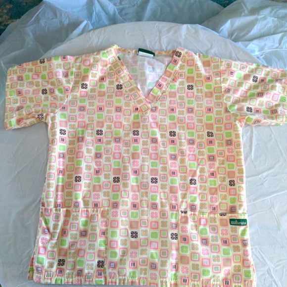 UA Scrubs | Tops | Ua Scrubs Nursing Nurses Uniform Scrubs Scrub Top ...